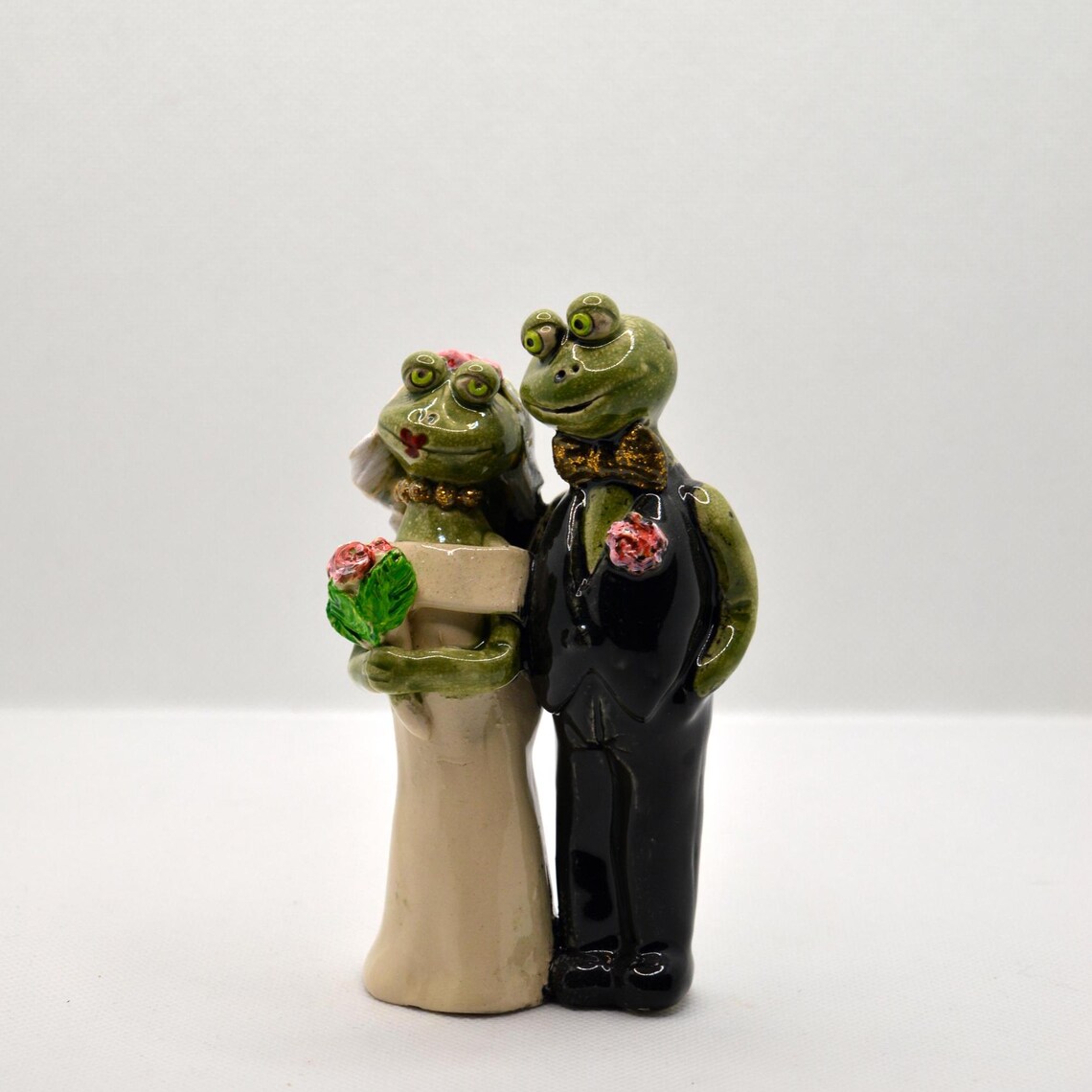 Cute Ceramic Frog Statue: Adorable Frogs Couple in Dress, Unique Home ...