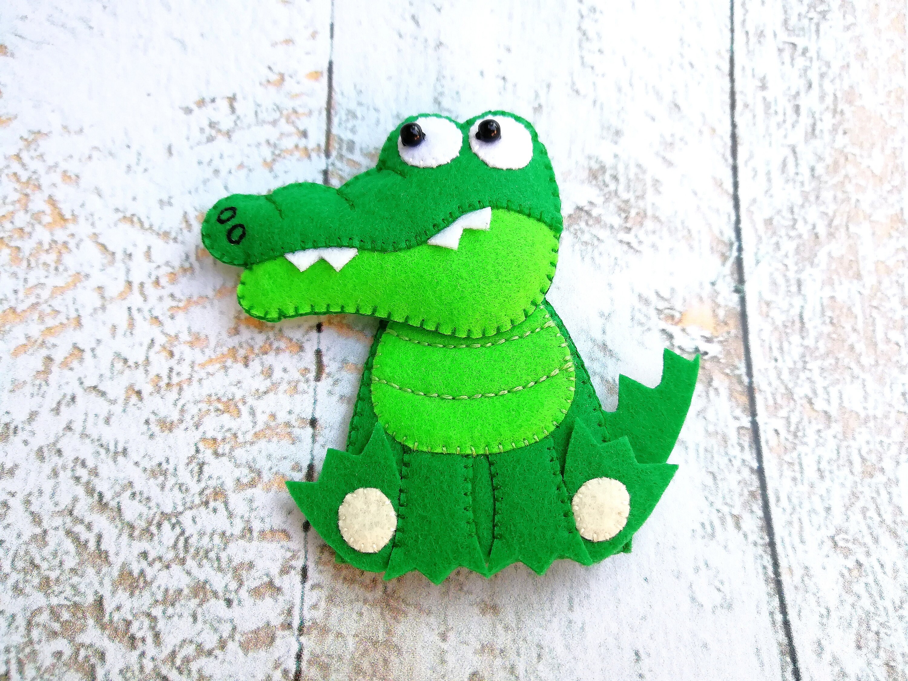 African animals Felt alligator toy crocodile Toddler toy Story - Etsy 日本
