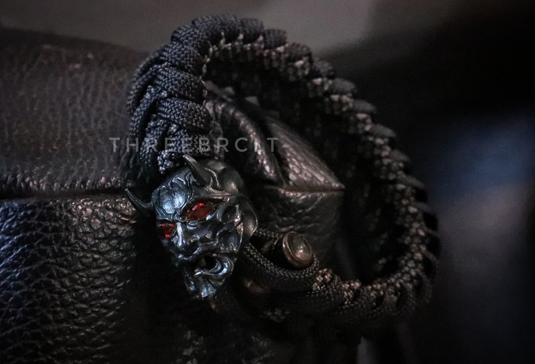 The Demon Oni Premium Paracord Bracelet in Brass Black, Hannya Mask ...