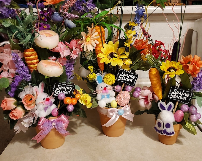 Spring Bunny Pot Decor Mini Terra Cotta Pot Decor Easter - Etsy