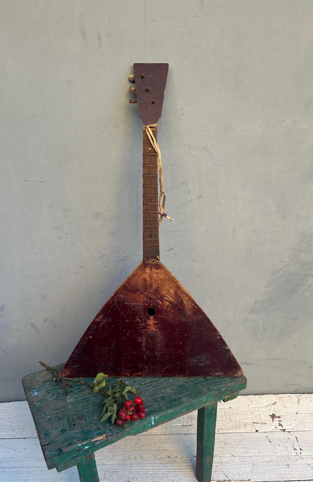 BALALAIKA Russian Folk Musical Instrument 3 String Factory VINTAGE USSR ...