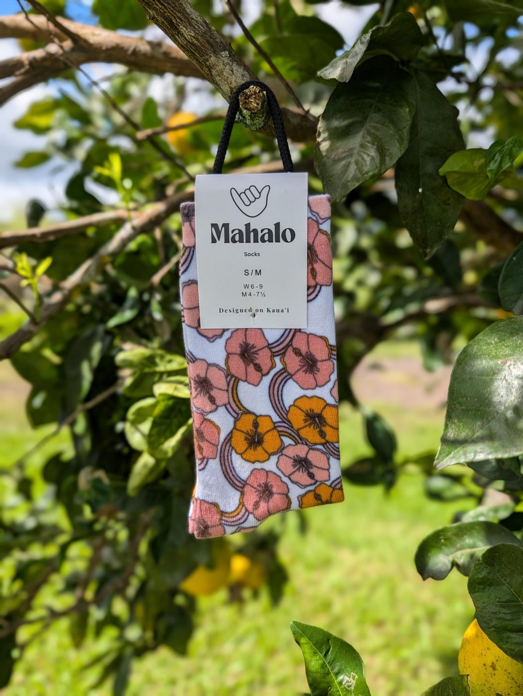 Retro Hibiscus. Mahalo Socks. Hawaii Print Socks. Orange Flower. Aloha ...