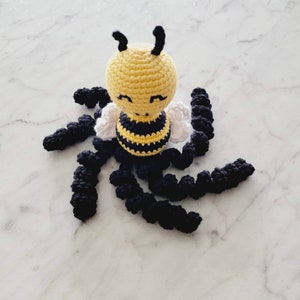 Sweet Bee NICU Snuggler Crochet Pattern, Octopus for Preemie, NICU ...
