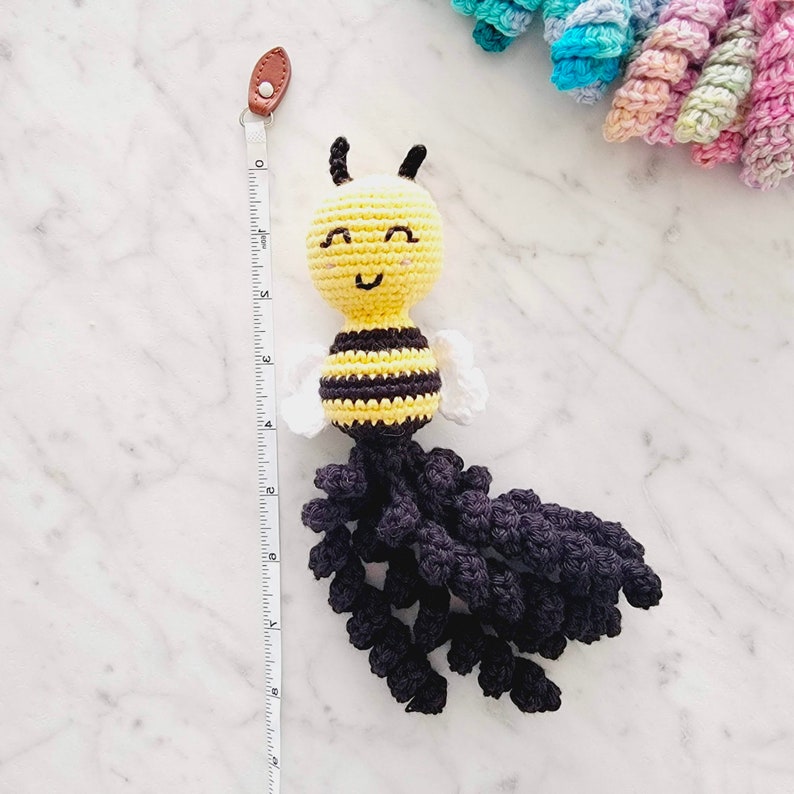 Sweet Bee NICU Snuggler Crochet Pattern, Octopus for Preemie, NICU ...