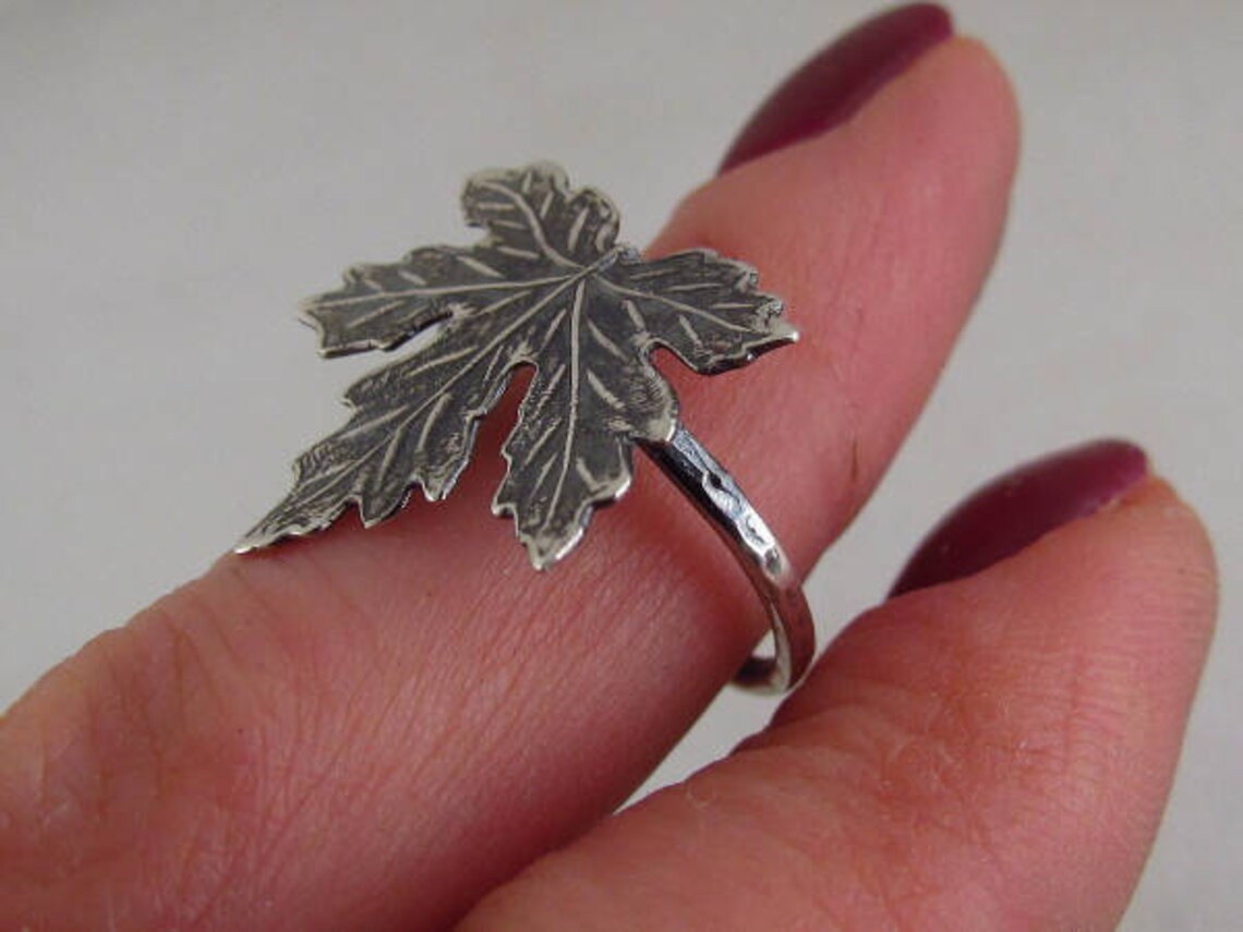 Maple Leaf Ring.Silver Maple Leaf Ring.Hammered | Etsy