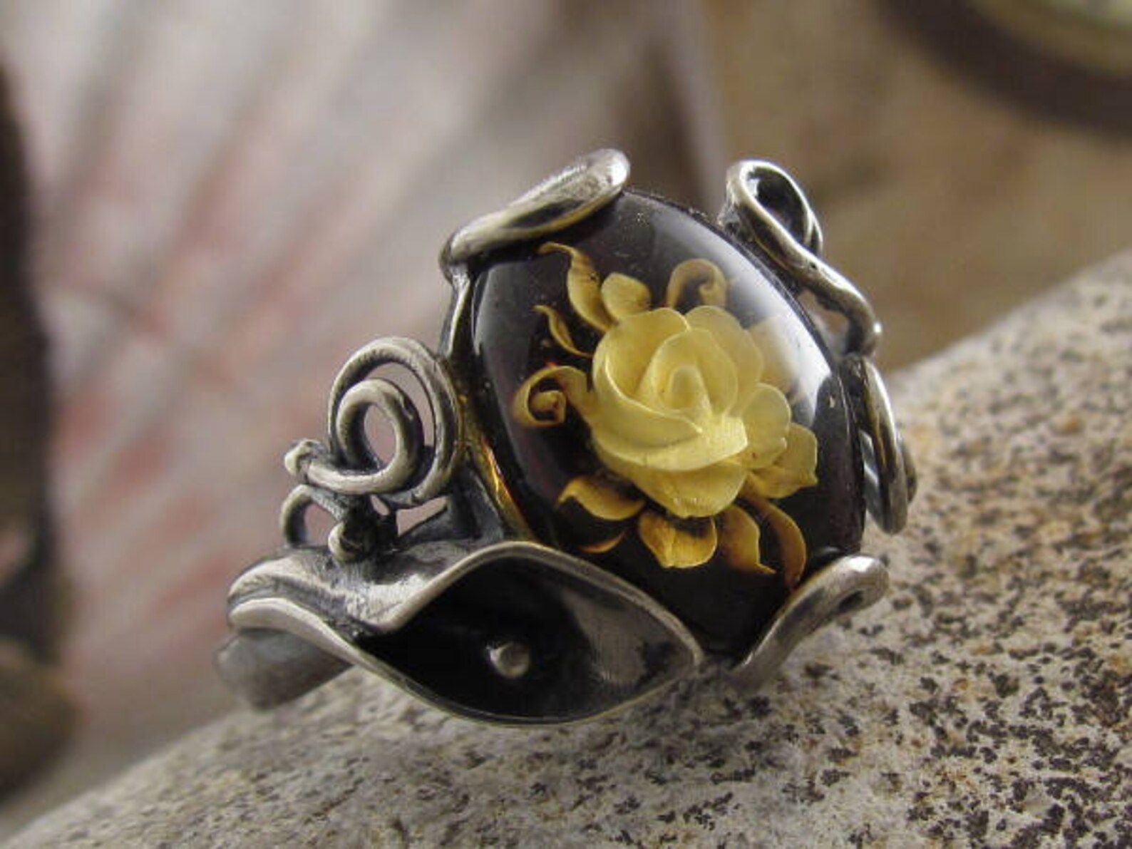 Silver Ring.silver Amber Ring.carved Amber Ring.hammered - Etsy