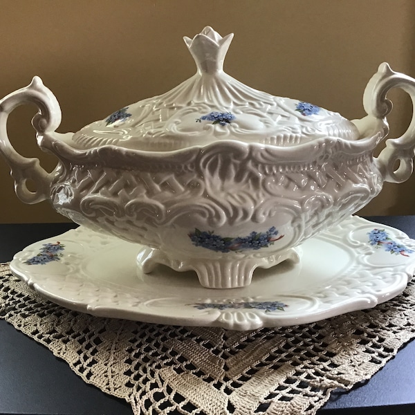 Vintage Soup Tureen - Etsy