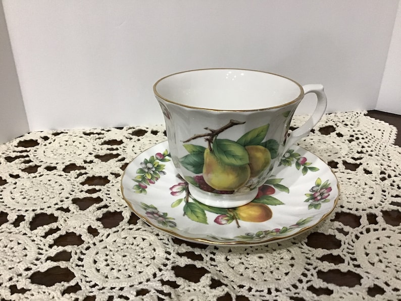 VINTAGE TEACUP SAUCER Set Bone China Tea Set | Etsy