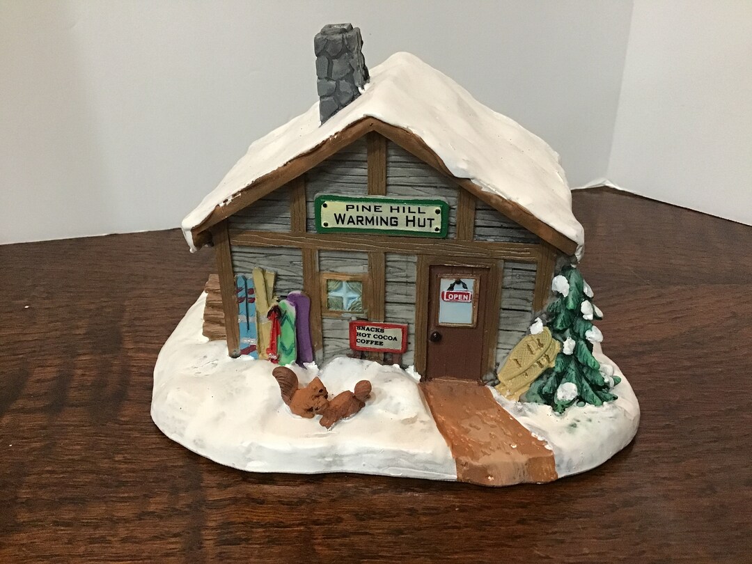 Lemax Christmas Village Building "pine Hill Warming Hut" Christmas ...
