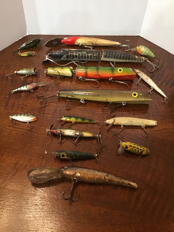 Vintage Fishing Lures Collection River Lake Fishing Decor - Etsy
