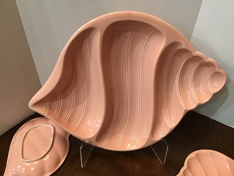 MCM Appetizer Tray and Four Plates, Pink Sea Shell Appetizer Set ...