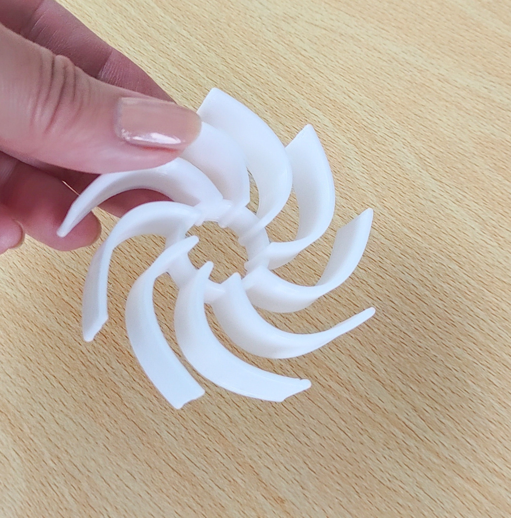 Spiralling Flower Pouring Tools, 3 - 15 Channels for Acrylic Fluid ...
