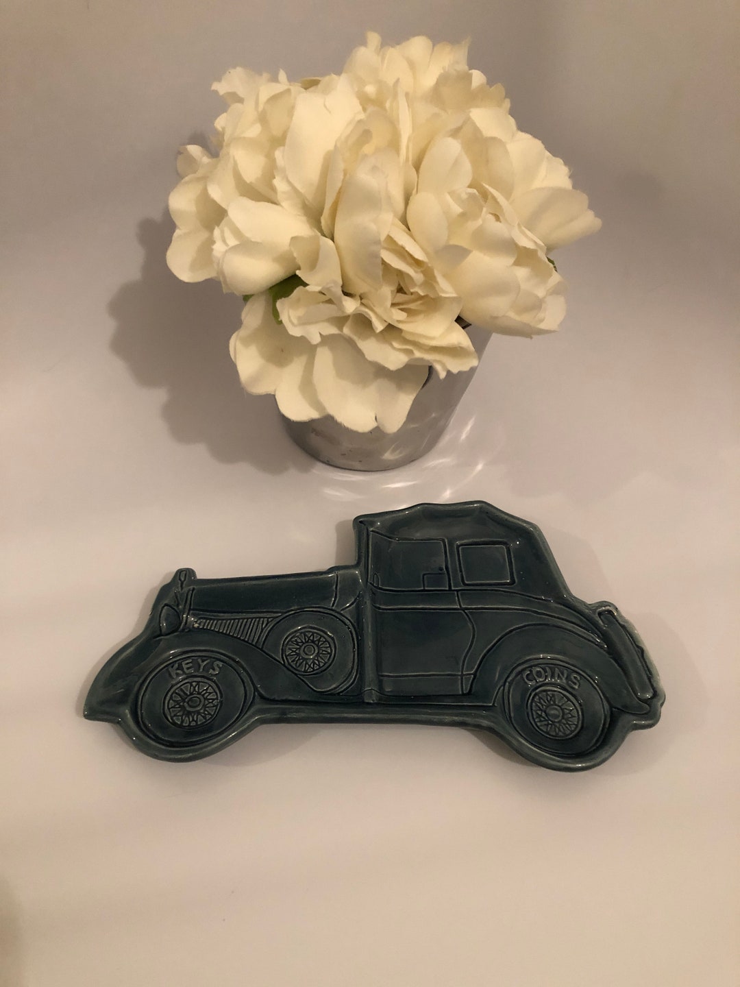 Vintage Ceramic Keys and Coins Dish In Shape of Classic Car Automobile ...