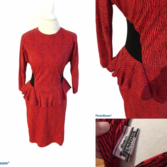 Fun and Fabulous Red and Black Vintage Juniors Long S… - Gem