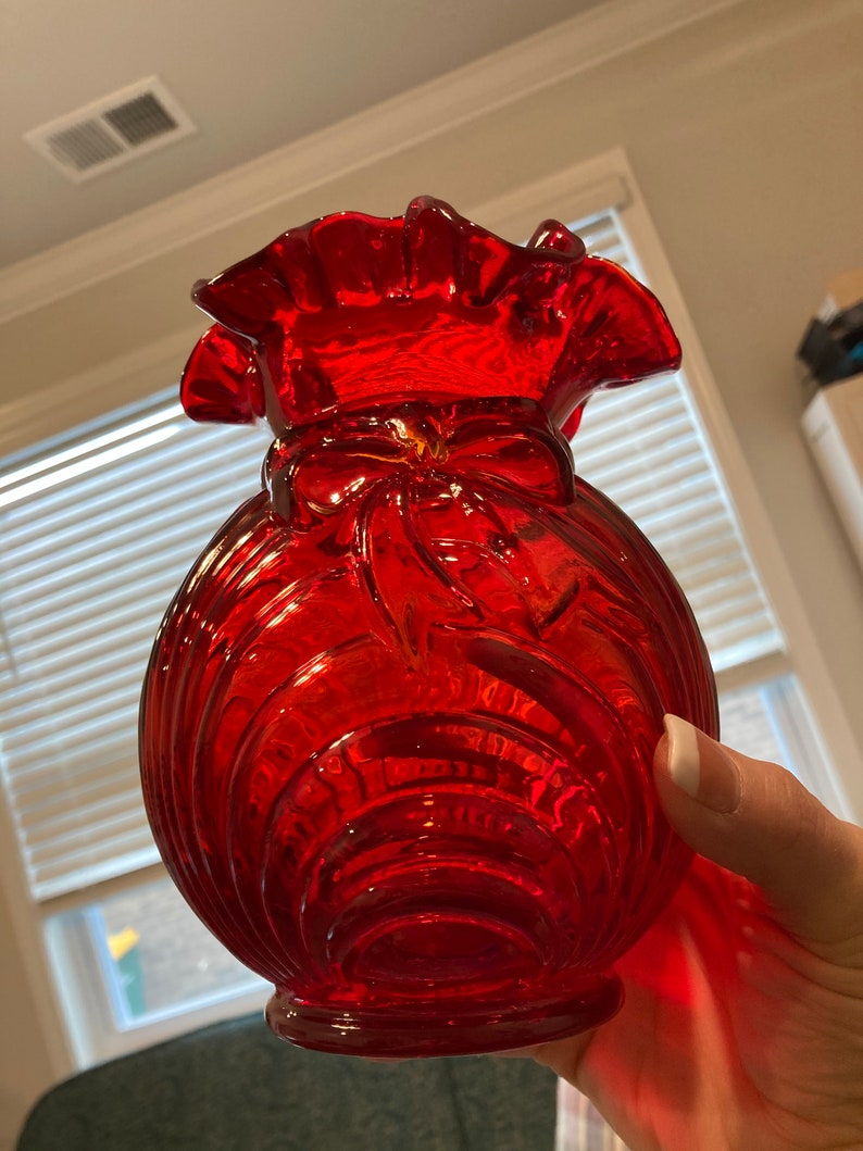 Vintage Fenton Ruby Red Ruffled Vase Signed Fenton Red Bow - Etsy