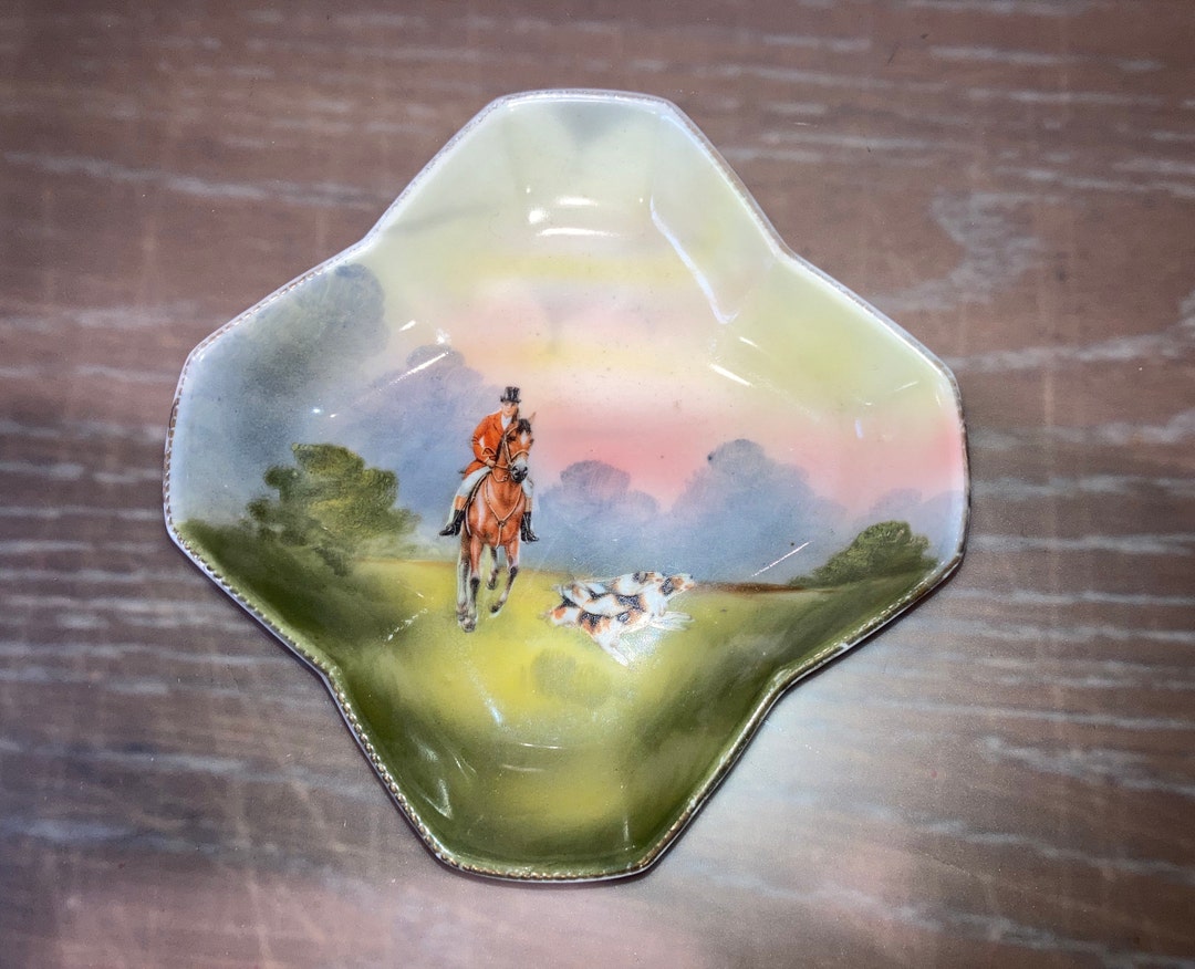 Antique Royal Bayreuth Horse and Hound, Bavaria Painted 5" Square Dish ...