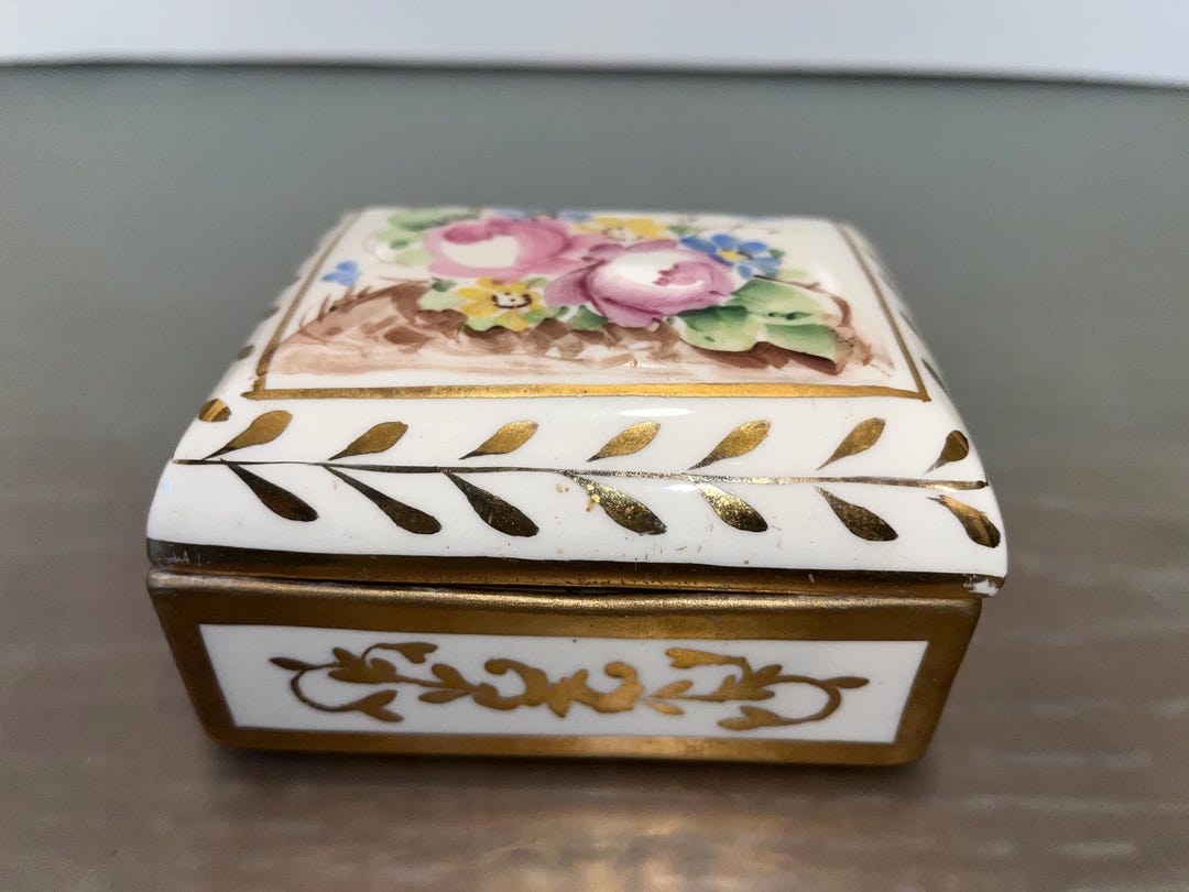 Antique Charleton Cigarette Box, 1920 Painted Lidded Box, Charleton ...