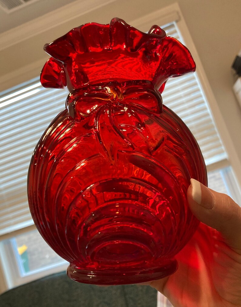 Vintage Fenton Ruby Red Ruffled Vase Signed Fenton Red Bow - Etsy