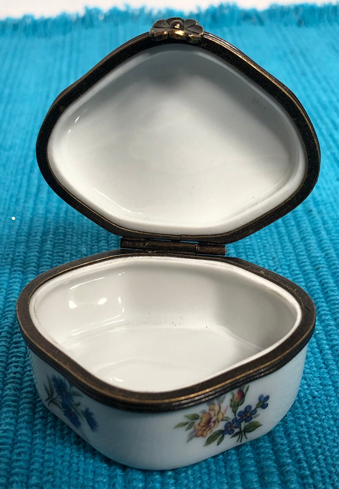 Vintage Limoges Box, Limoges Hand Painted Country Scene Box, Signed ...