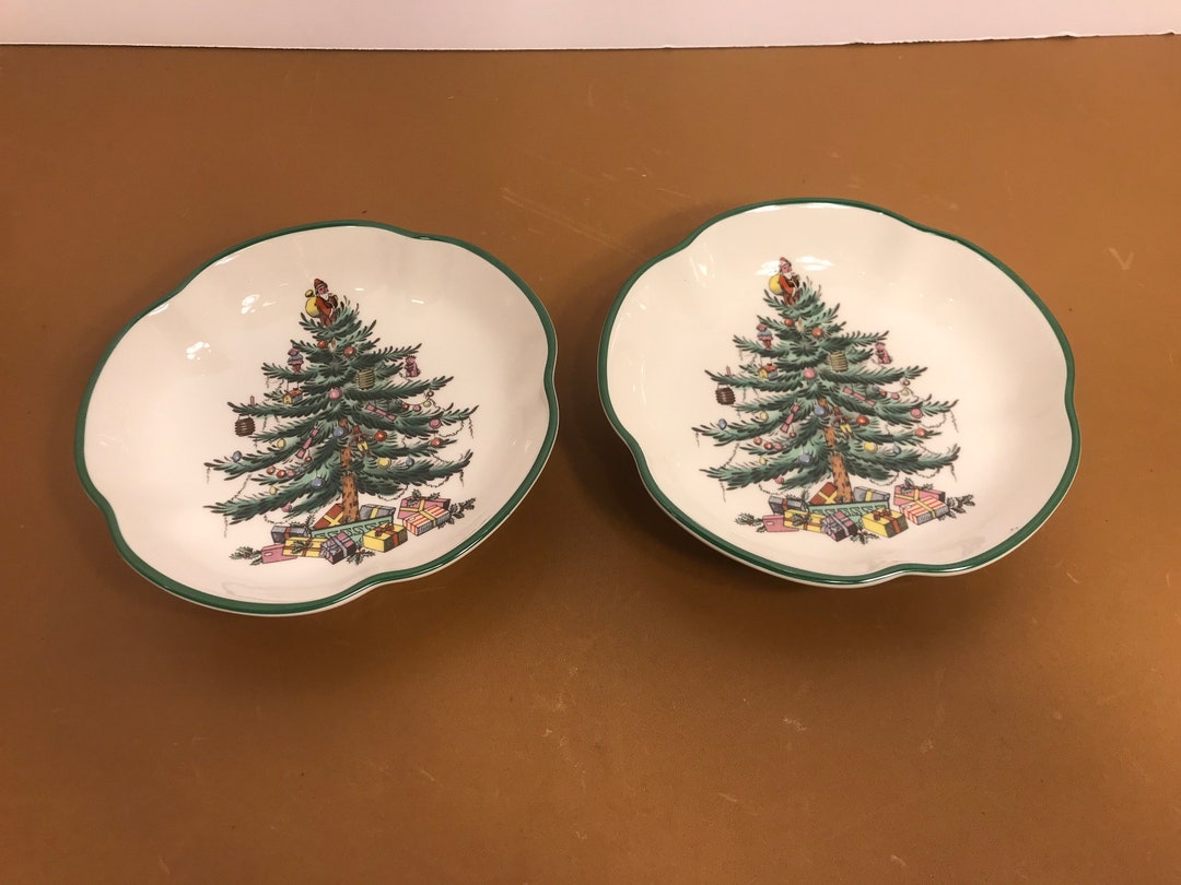 Pair of Vintage Spode Christmas Round Scalloped Dish, Spode Christmas ...