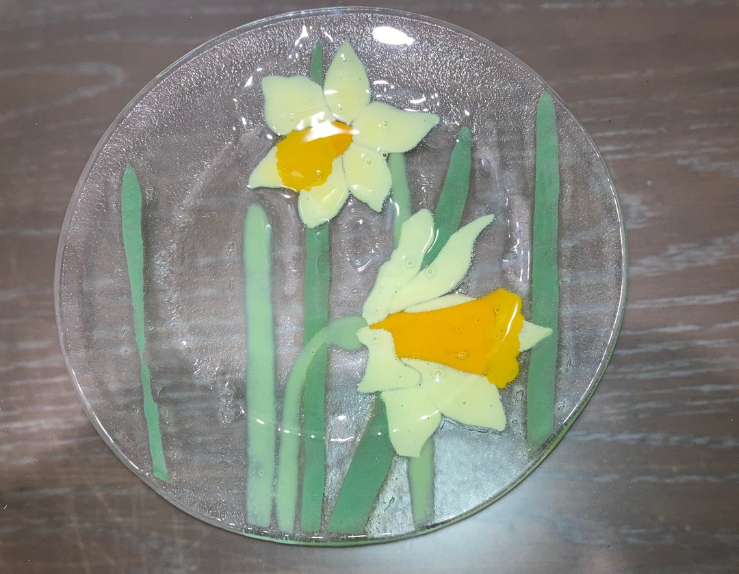 Signed Travis Fused Glass Plate, Daffodil Fused Glass Salad Plate ...