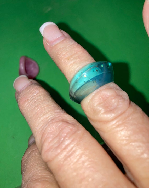 6 Plastic Rings, 1960 plastic Colored Ring, Childrens… - Gem