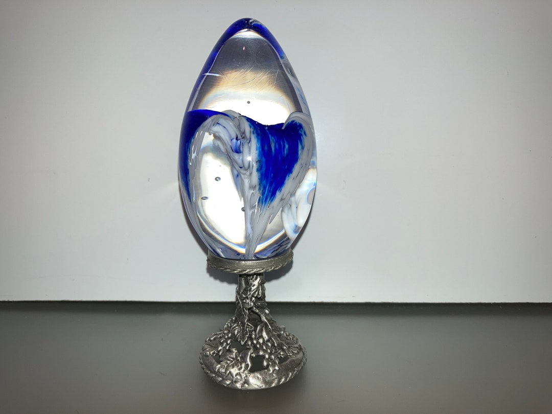 GES Art Glass 97 Egg, Cobalt White GES Egg, Cobalt Glass Egg on Stand ...