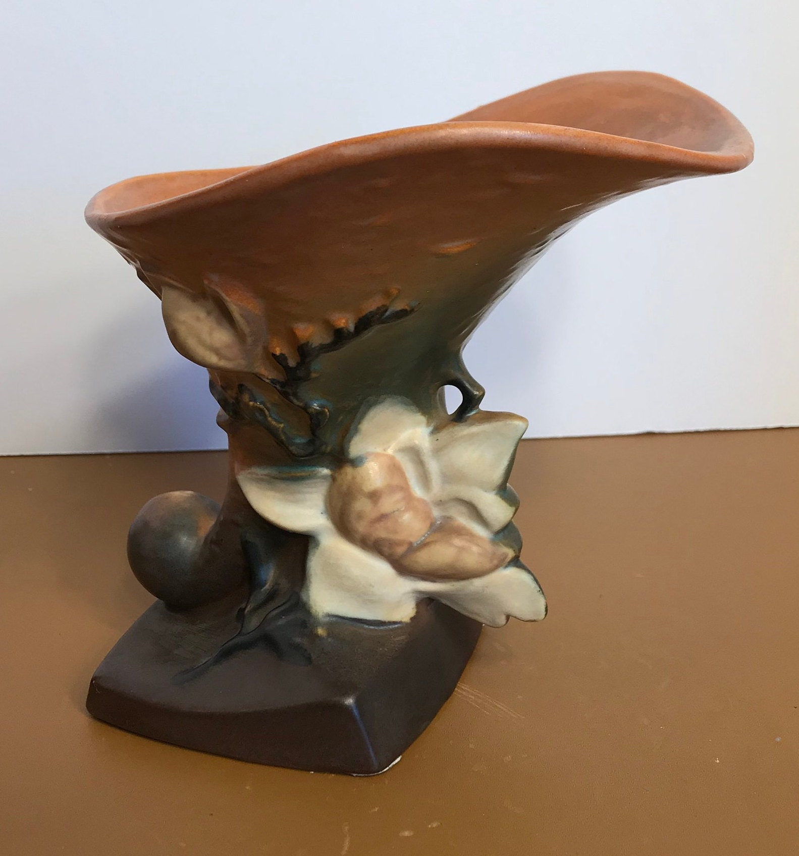 Vintage Roseville 184 Cornucopia With Magnolia Flower Vase, Roseville ...