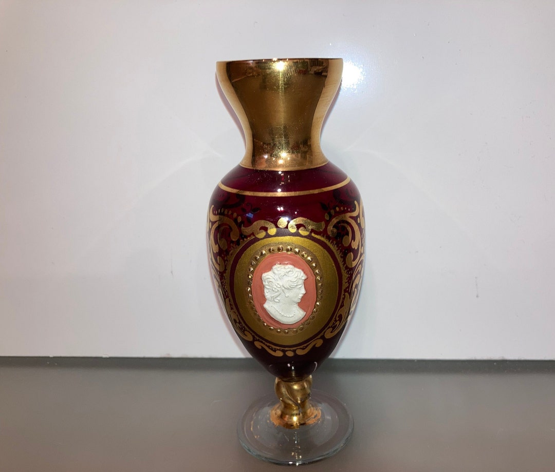 Vintage Bohemian Red Glass Bud Vase Vintage Ruby Red Gold Bud - Etsy