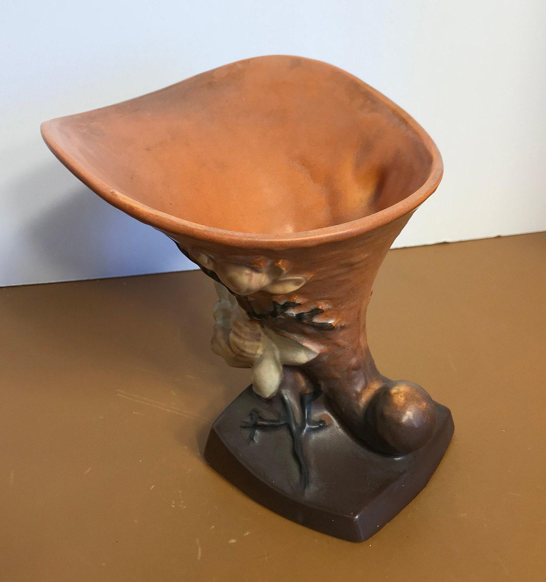 Vintage Roseville 184 Cornucopia With Magnolia Flower Vase | Etsy