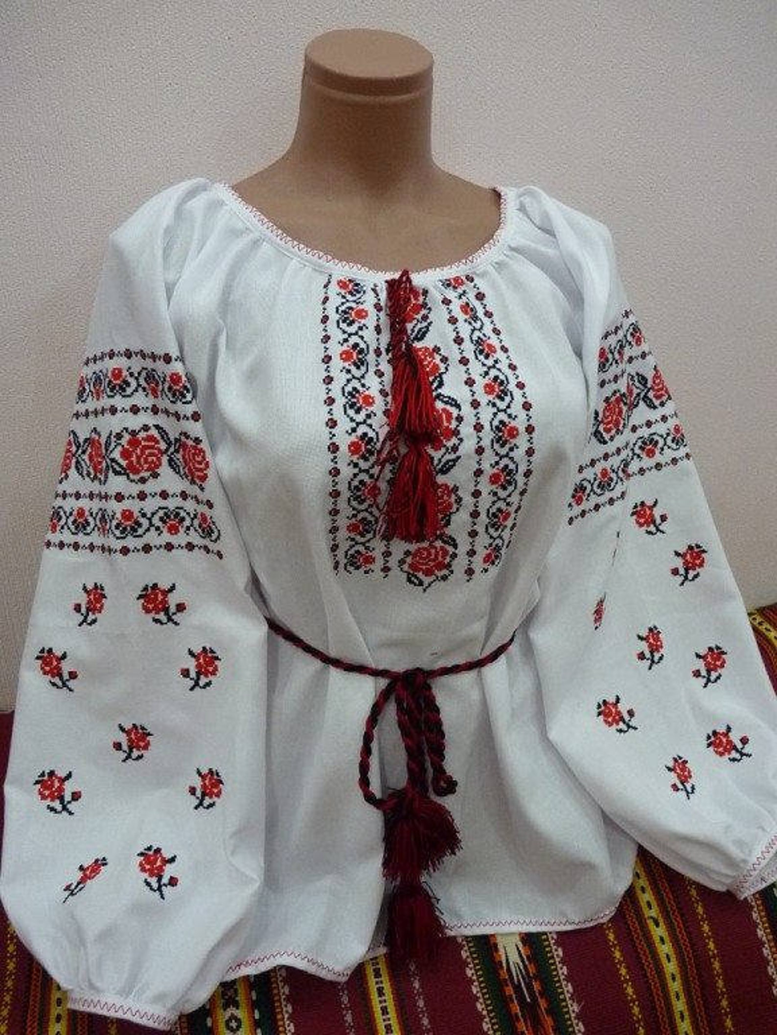 Red Roses Embroidered Blouse Embroidered Shirt for Women - Etsy Canada