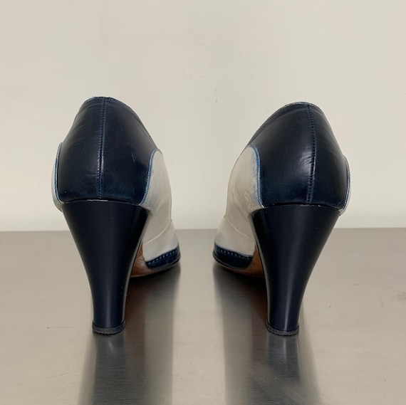 Vintage 50’s Womens 2 Tone Spectator Heels Size 6 - Gem