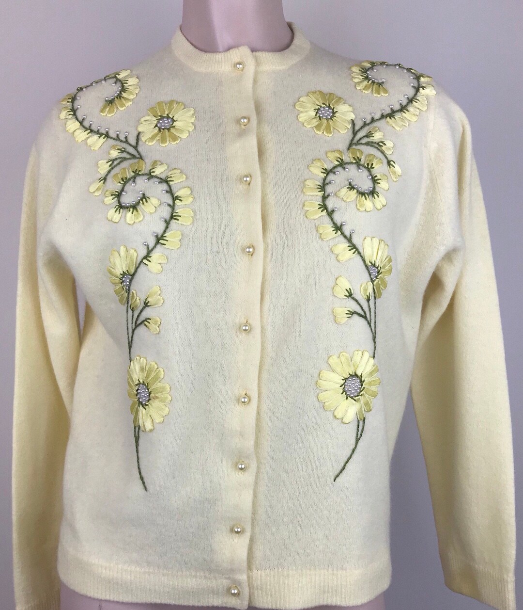 Vintage 50s Yellow Pin up Cardigan Sweater With Ribbon Flowers and ...