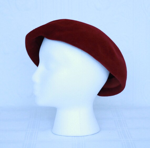 Ruby red 50's beret hat made in Italy for Bloomingdal… - Gem