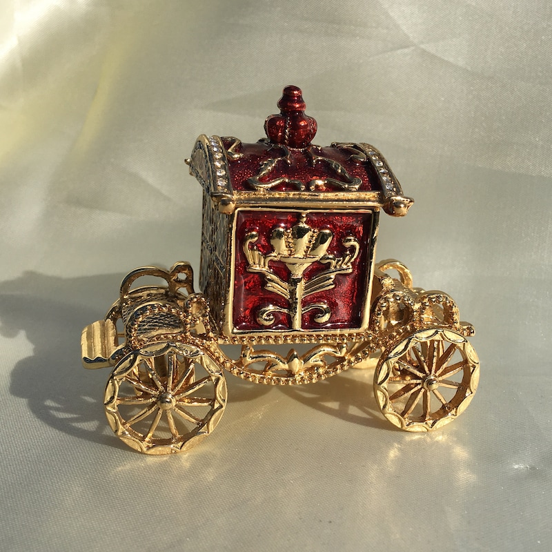 Carriage Box - Etsy