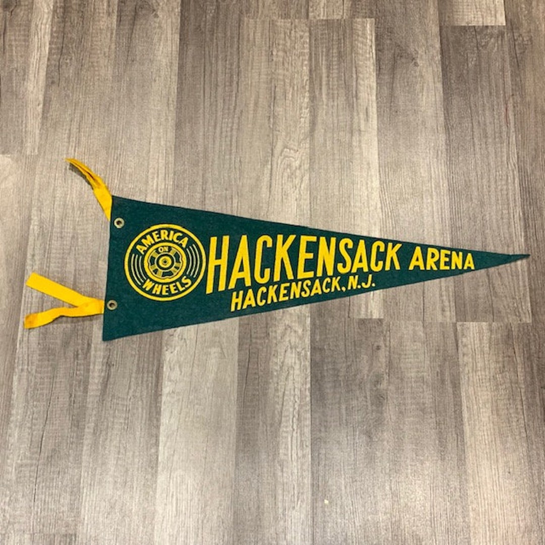 HACKENSACK ARENA PENNANT 1960s Flag Banner New Jersey Nj - Etsy