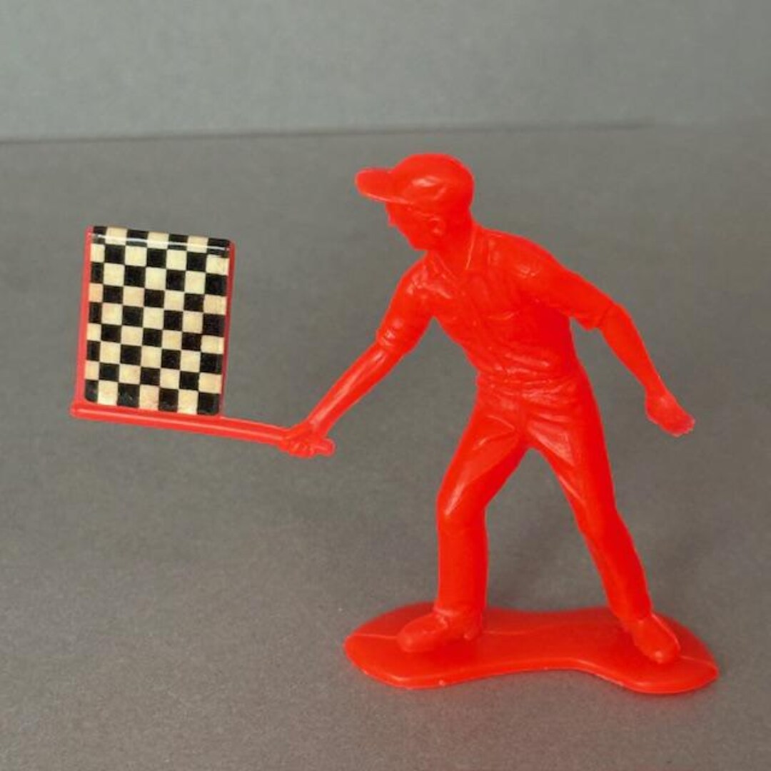 Vintage PP Plastic Race Track Play Set Marx Slot Car Pit Crew Figure ...