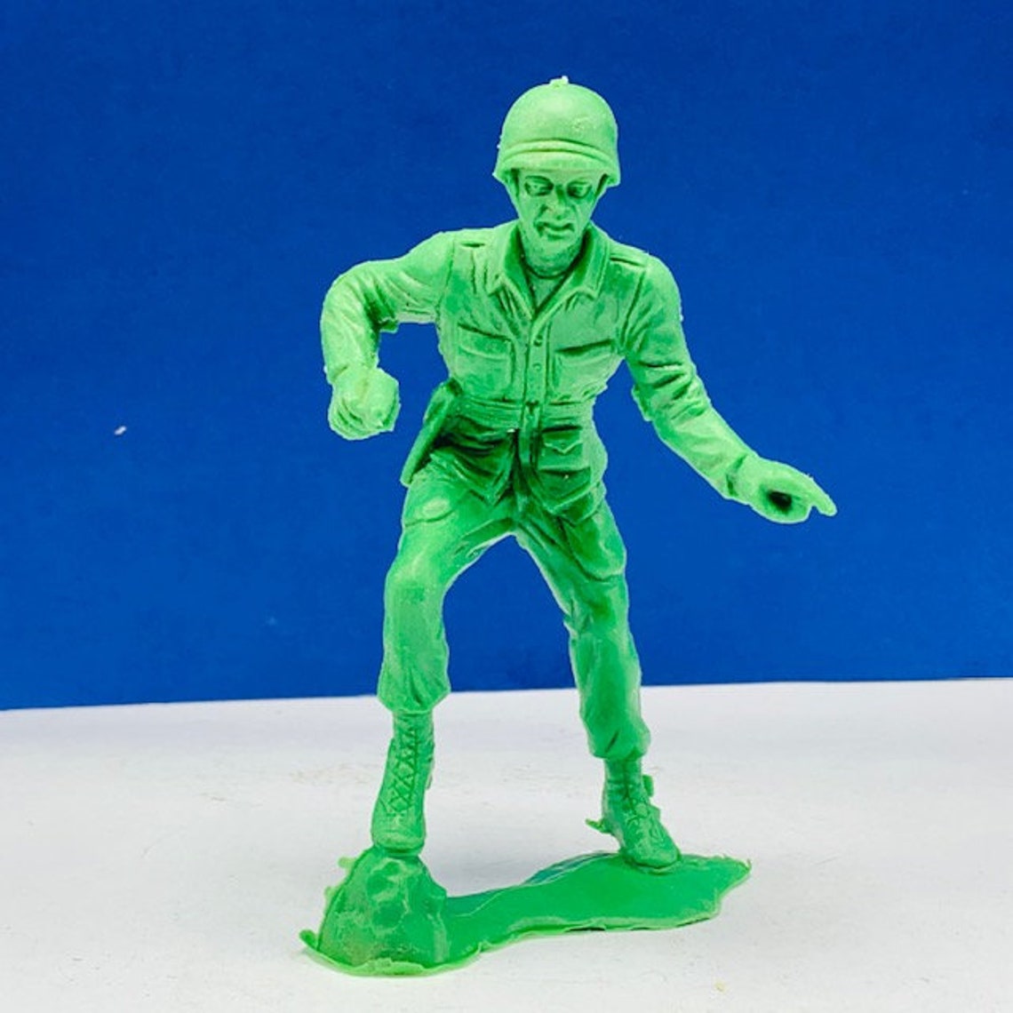 PLASTIC ARMY MEN Vintage Toy Soldier Vtg Military Marines Navy Air ...
