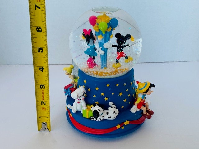 WALT DISNEY SNOWGLOBE vintage snowdome water ball figurine vtg | Etsy WALT DISNEY SNOWGLOBE vintage snowdome water ball figurine vtg | Etsy