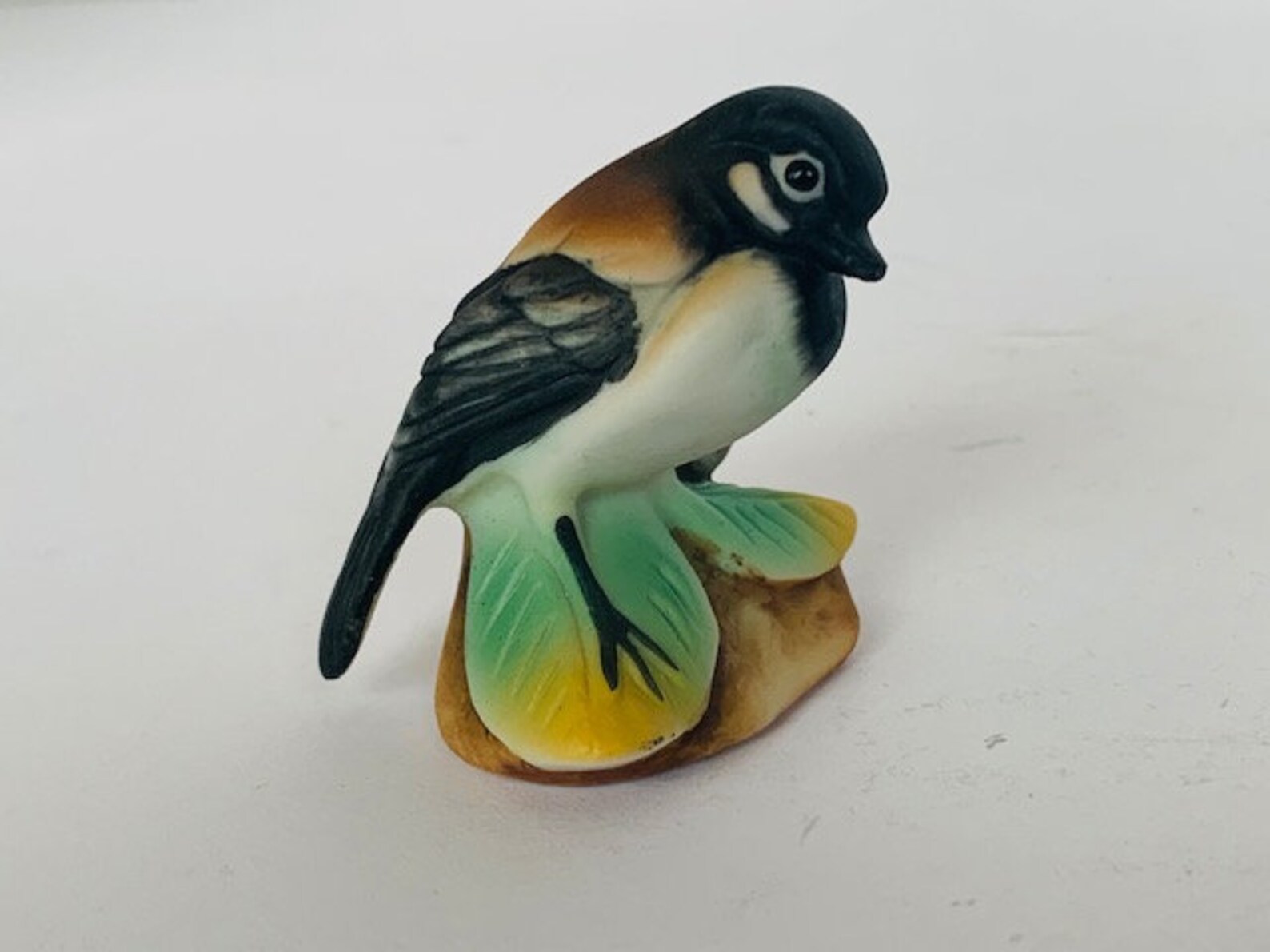 FRANKLIN MINT BIRD 1982 Vintage Garden of World Porcelain Figurine ...