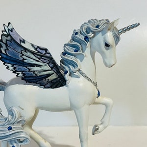 Unicorn Figurine Pegasus Hamilton Collection Jeweled Reflections ...