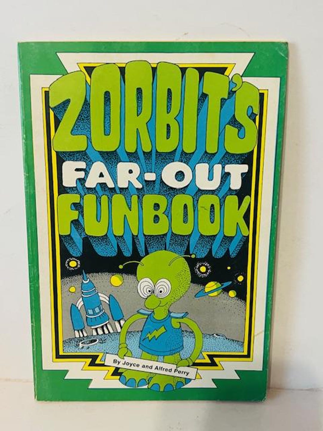 Zorbits Far Out Funbook 1979 Science Fiction Paperback Book Space UFO ...
