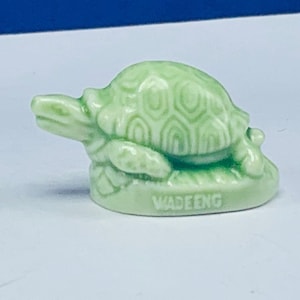 WADE WHIMSIES MINIATURE Figurine Whimsy England Made Vintage Animal Mcm ...