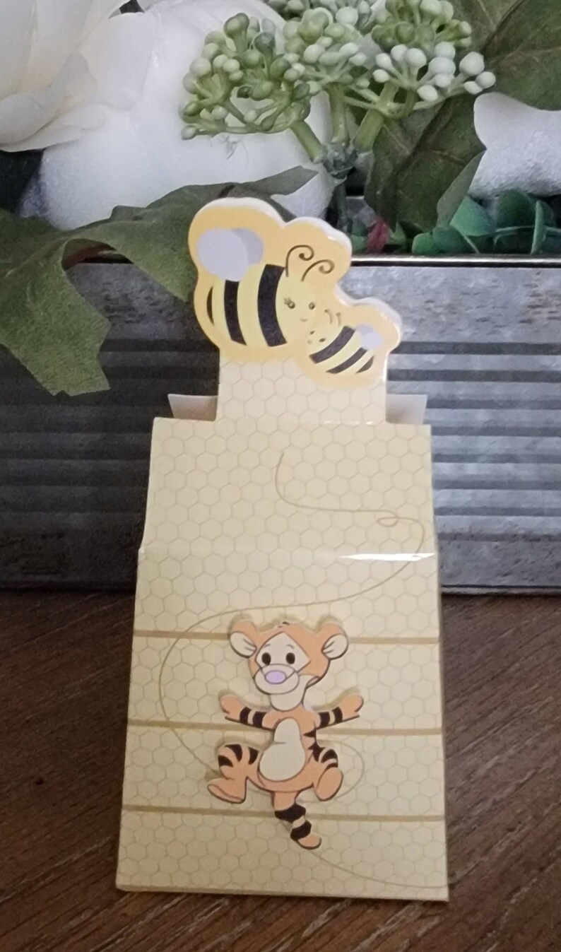 Classic Winnie the Pooh Favor Box - Etsy