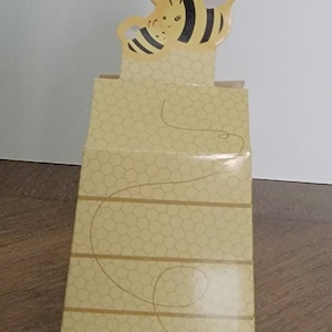 Classic Winnie the Pooh Favor Box - Etsy