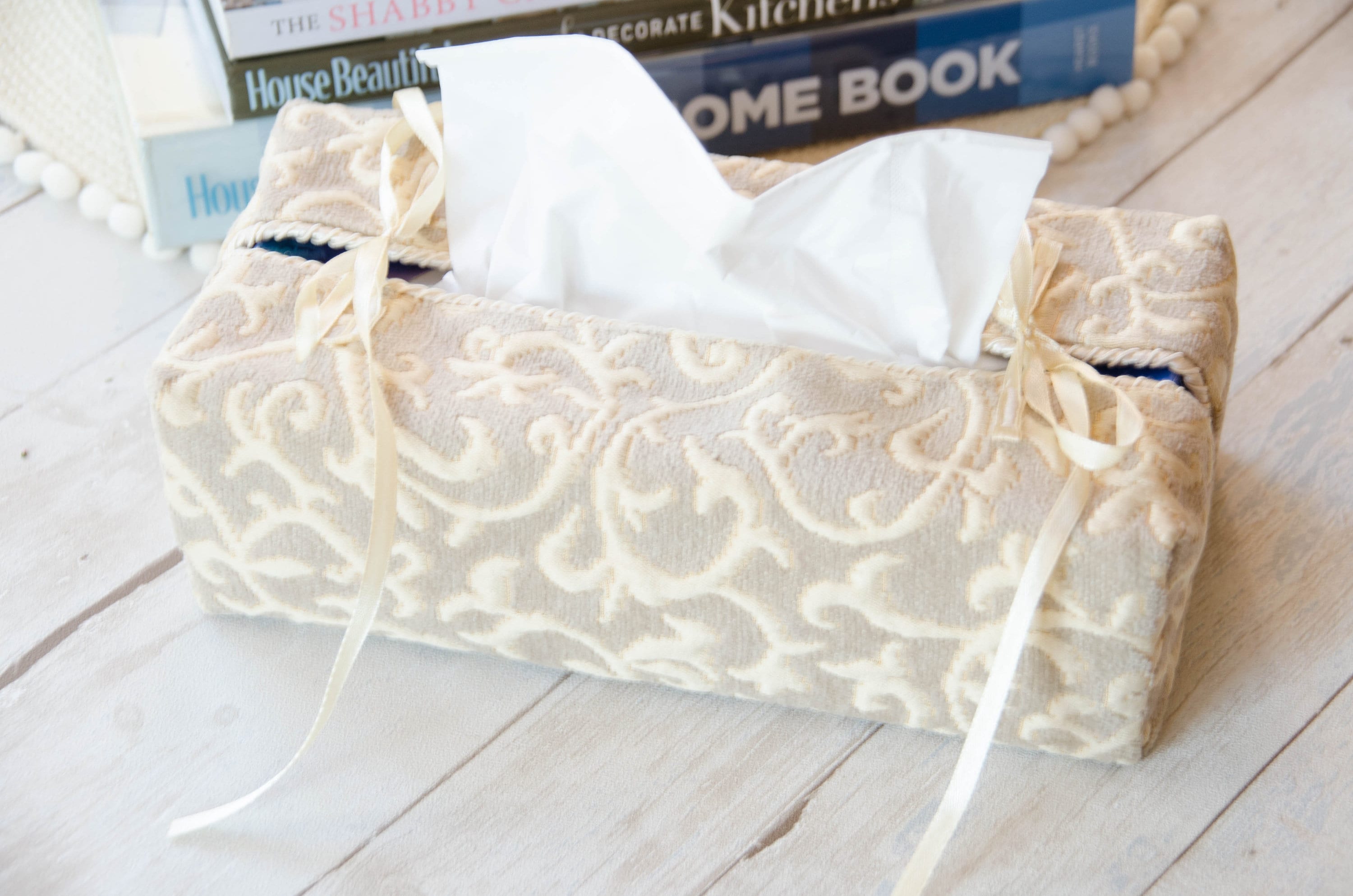 Elegant tissue box cover made of high quality tapestry fabric | Etsy