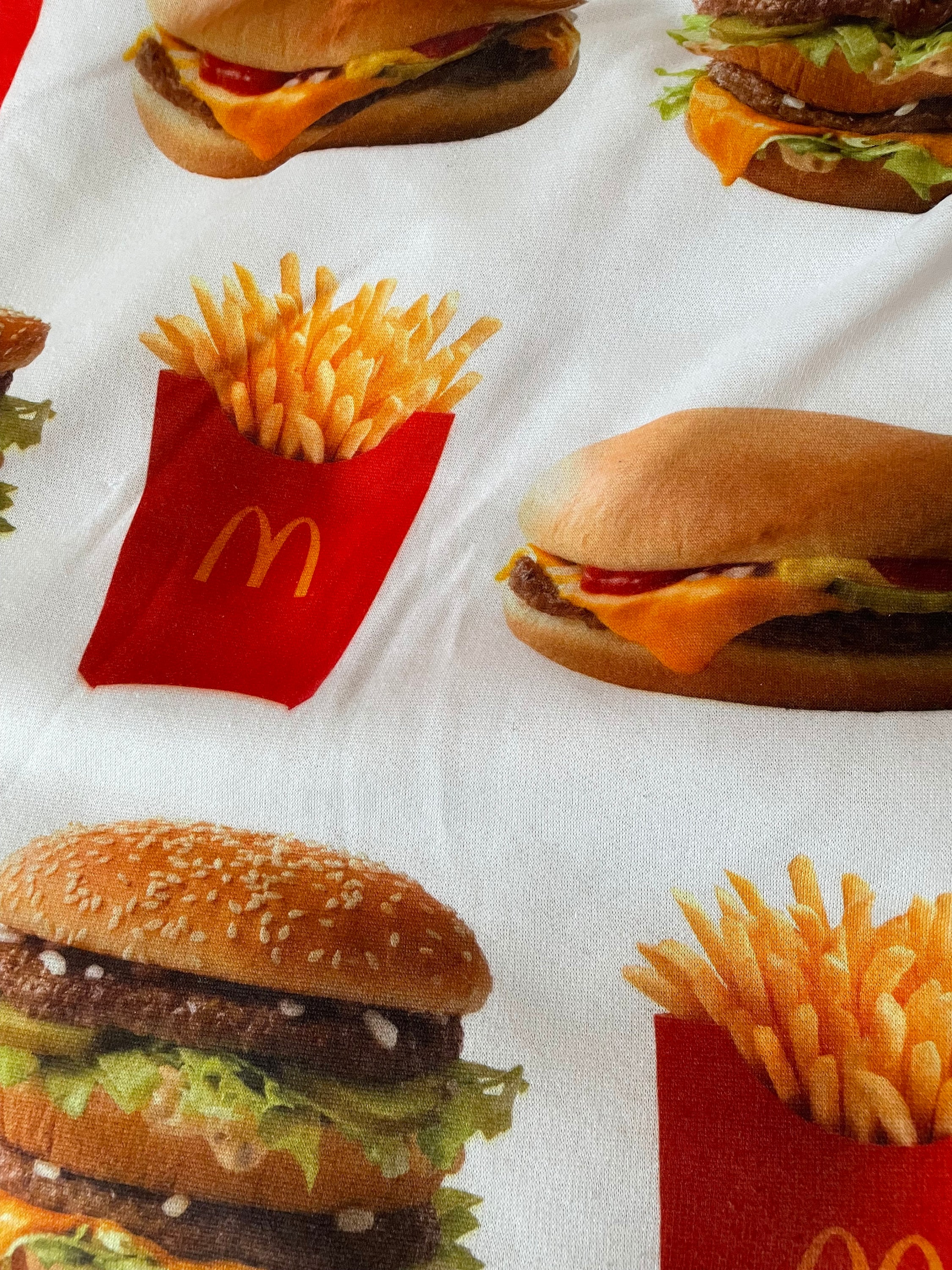 Mcdonalds Big Mac Cheeseburgers Fries Mcdelivery Uber Eats Picnic ...