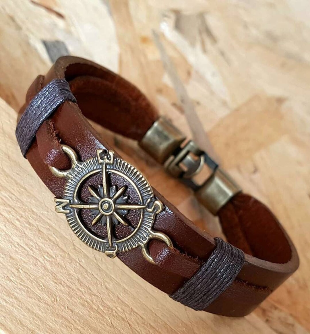 Leather Compass Bracelet With Name Engraving Gift for Dad Leather Mens ...