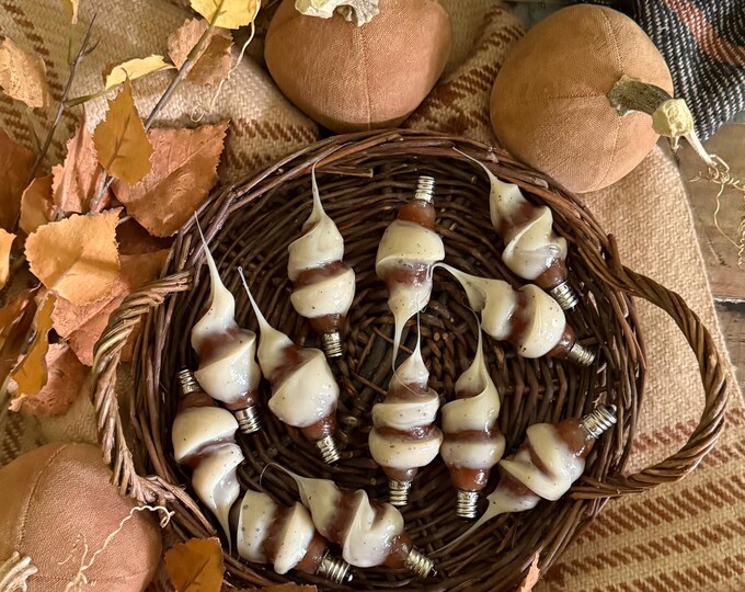 Cinnamon Swirl Bulb~primitive Bulb~handmade Bulb~primitive Lighting ...