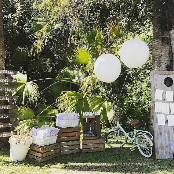Oversized round balloons store